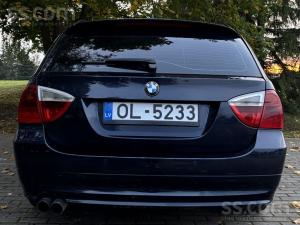 Blue BMW 330 2006 in Tukums, with an engine capacity of 3.00 L and mileage of 288 thousand km for 4150 €, photo 5 on AUTOMOTO.COM.LV