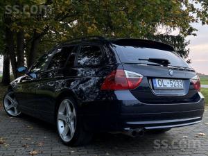 Blue BMW 330 2006 in Tukums, with an engine capacity of 3.00 L and mileage of 288 thousand km for 4150 €, photo 6 on AUTOMOTO.COM.LV
