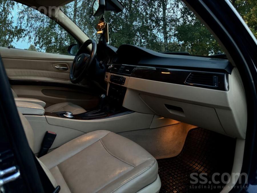 Blue BMW 330 2006 in Tukums, with an engine capacity of 3.00 L and mileage of 288 thousand km for 4150 €, photo 14 on AUTOMOTO.COM.LV