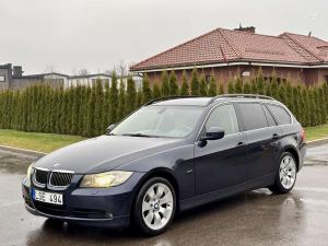 Zils BMW 330 2007 Viļņa, ar dzinēja tilpumu 3.00 L un nobraukumu 400 tūkst. km par 3500 €, foto  vietnē AUTOMOTO.COM.LV