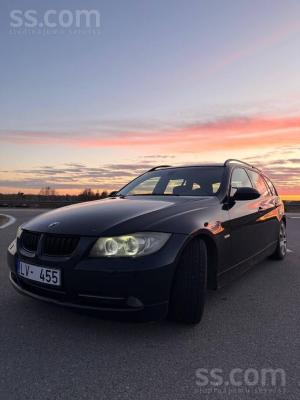 Blue BMW 330 2007 in Riga, with an engine capacity of 3.00 L and mileage of 320 thousand km for 3990 €, photo 6 on AUTOMOTO.COM.LV