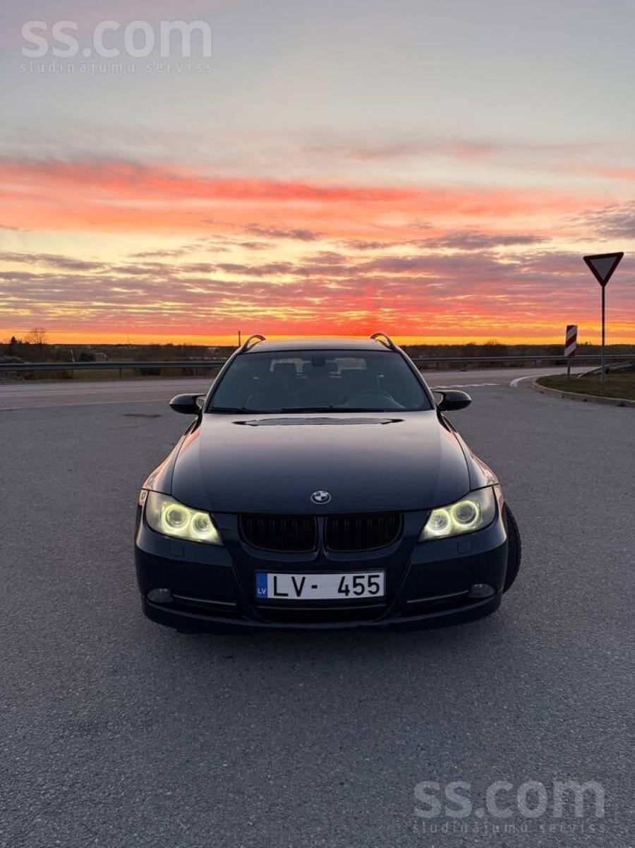 Blue BMW 330 2007 in Riga, with an engine capacity of 3.00 L and mileage of 320 thousand km for 3990 €, photo 7 on AUTOMOTO.COM.LV
