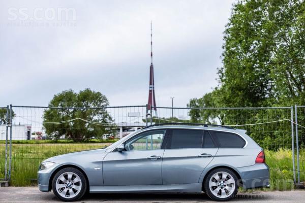 Blue BMW 330 2007 in Riga, with an engine capacity of 3.00 L and mileage of 366 thousand km for 5290 €, photo 4 on AUTOMOTO.COM.LV