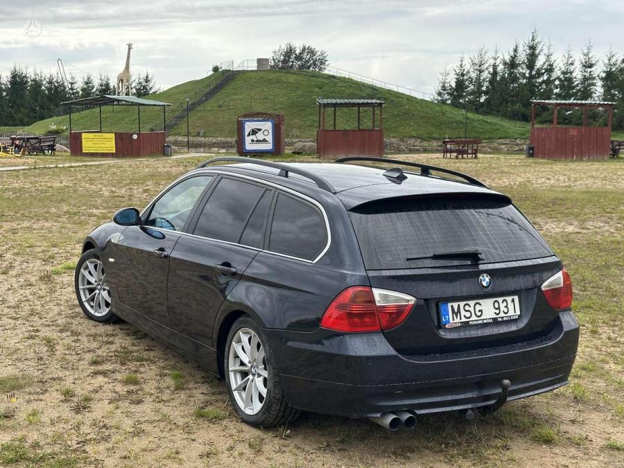 Zils BMW 330 2007 Šauļi, ar dzinēja tilpumu 2.99 L un nobraukumu 380 tūkst. km par 3450 €, foto 5 vietnē AUTOMOTO.COM.LV