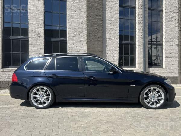 Blue BMW 330 2008 in Riga, with an engine capacity of 3.00 L and mileage of 380 thousand km for 7950 €, photo 4 on AUTOMOTO.COM.LV