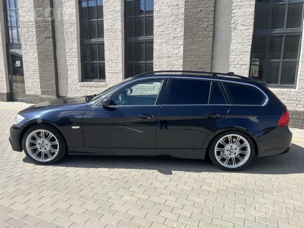 Blue BMW 330 2008 in Riga, with an engine capacity of 3.00 L and mileage of 380 thousand km for 7950 €, photo 8 on AUTOMOTO.COM.LV