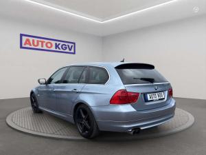 Blue BMW 330 2010 in Vilnius, with an engine capacity of 3.00 L and mileage of 319 thousand km for 6999 €, photo 4 on AUTOMOTO.COM.LV
