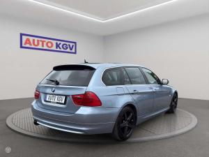 Blue BMW 330 2010 in Vilnius, with an engine capacity of 3.00 L and mileage of 319 thousand km for 6999 €, photo 7 on AUTOMOTO.COM.LV