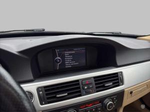 Blue BMW 330 2010 in Vilnius, with an engine capacity of 3.00 L and mileage of 319 thousand km for 6999 €, photo 19 on AUTOMOTO.COM.LV