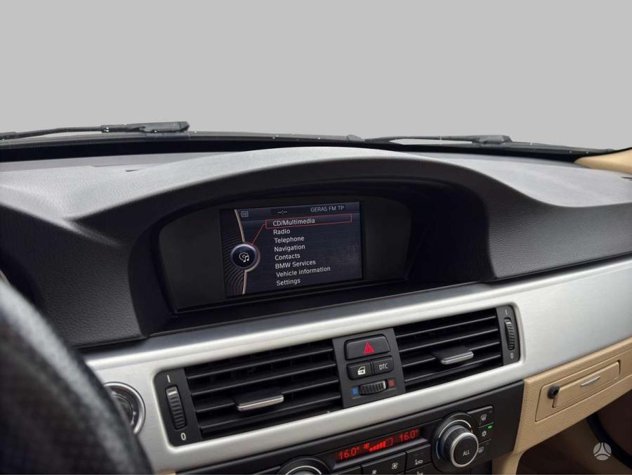 Blue BMW 330 2010 in Vilnius, with an engine capacity of 3.00 L and mileage of 319 thousand km for 6999 €, photo 19 on AUTOMOTO.COM.LV