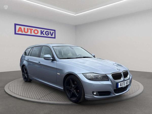 Blue BMW 330 2010 in Vilnius, with an engine capacity of 3.00 L and mileage of 319 thousand km for 6999 €, photo 8 on AUTOMOTO.COM.LV