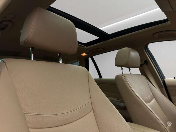 Blue BMW 330 2010 in Vilnius, with an engine capacity of 3.00 L and mileage of 319 thousand km for 6999 €, photo 10 on AUTOMOTO.COM.LV