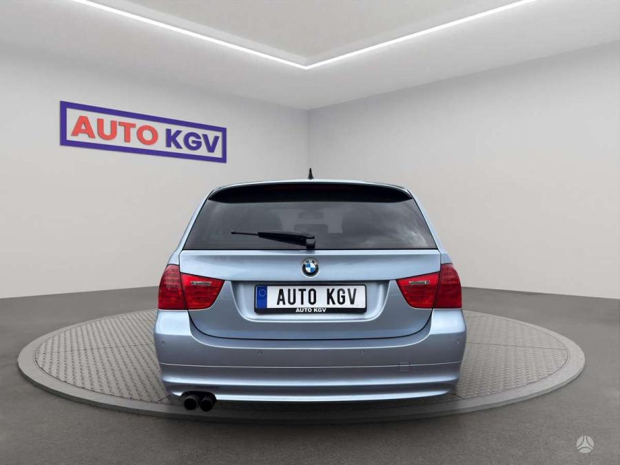 Zils BMW 330 2010 Viļņa, ar dzinēja tilpumu 3.00 L un nobraukumu 319 tūkst. km par 6999 €, foto 5 vietnē AUTOMOTO.COM.LV