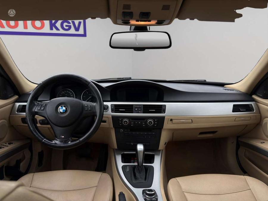 Zils BMW 330 2010 Viļņa, ar dzinēja tilpumu 3.00 L un nobraukumu 319 tūkst. km par 6999 €, foto 14 vietnē AUTOMOTO.COM.LV