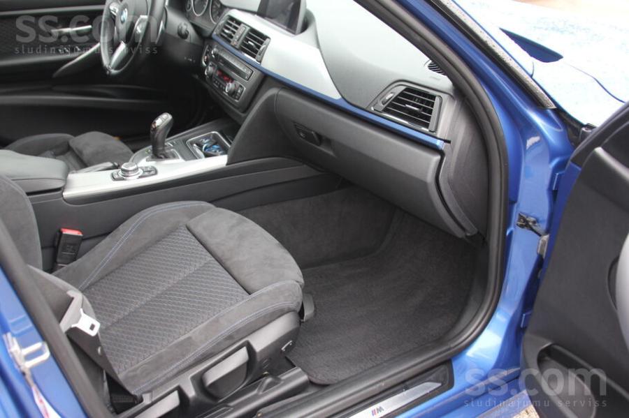Blue BMW 330 2012 in Tukums, with an engine capacity of 3.00 L and mileage of 248 thousand km for 10500 €, photo 15 on AUTOMOTO.COM.LV
