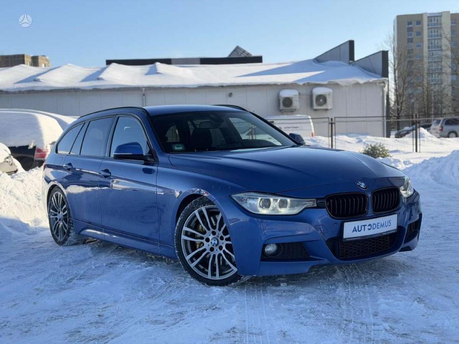 Blue BMW 330 2013 in Mazeikiai, with an engine capacity of 2.99 L and mileage of 338 thousand km for 12500 €, photo 2 on AUTOMOTO.COM.LV