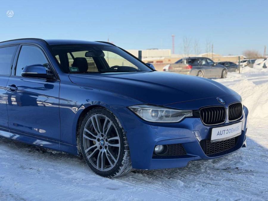 Blue BMW 330 2013 in Mazeikiai, with an engine capacity of 2.99 L and mileage of 338 thousand km for 12500 €, photo 8 on AUTOMOTO.COM.LV