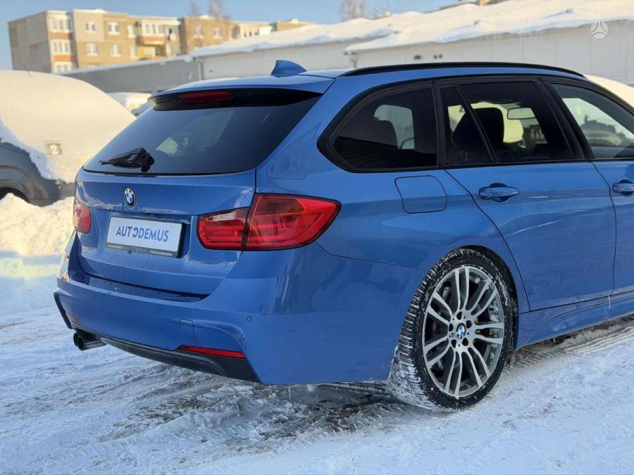Blue BMW 330 2013 in Mazeikiai, with an engine capacity of 2.99 L and mileage of 338 thousand km for 12500 €, photo 9 on AUTOMOTO.COM.LV