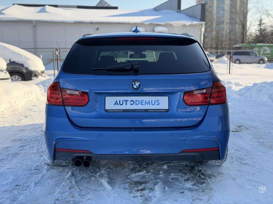 Blue BMW 330 2013 in Mazeikiai, with an engine capacity of 2.99 L and mileage of 338 thousand km for 12500 €, photo 10 on AUTOMOTO.COM.LV
