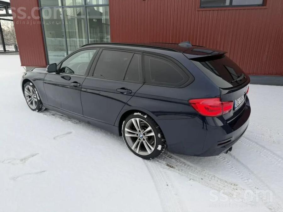 Blue BMW 330 2016 in Jelgava, with an engine capacity of 3.00 L and mileage of 270 thousand km for 11200 €, photo 3 on AUTOMOTO.COM.LV
