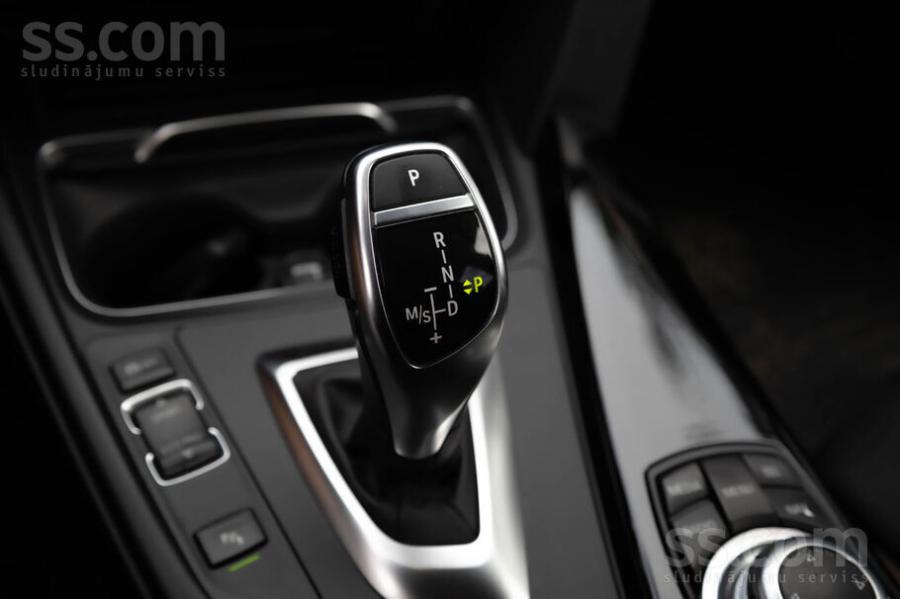 Zils BMW 330 2016 Rīga, ar dzinēja tilpumu 3.00 L un nobraukumu 276 tūkst. km par 9990 €, foto 16 vietnē AUTOMOTO.COM.LV