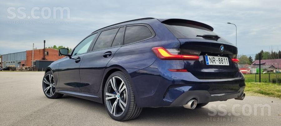 Blue BMW 330 2019 in Valmiera, with an engine capacity of 3.00 L and mileage of 184 thousand km for 26000 €, photo 6 on AUTOMOTO.COM.LV
