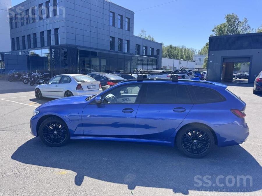 Blue BMW 330 2020 in Riga, with an engine capacity of 2.00 L and mileage of 122 thousand km for 27600 €, photo 17 on AUTOMOTO.COM.LV