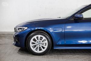 Zils BMW 330 2021 Viļņa, ar dzinēja tilpumu 2.00 L un nobraukumu 133 tūkst. km par 24441 €, foto 6 vietnē AUTOMOTO.COM.LV