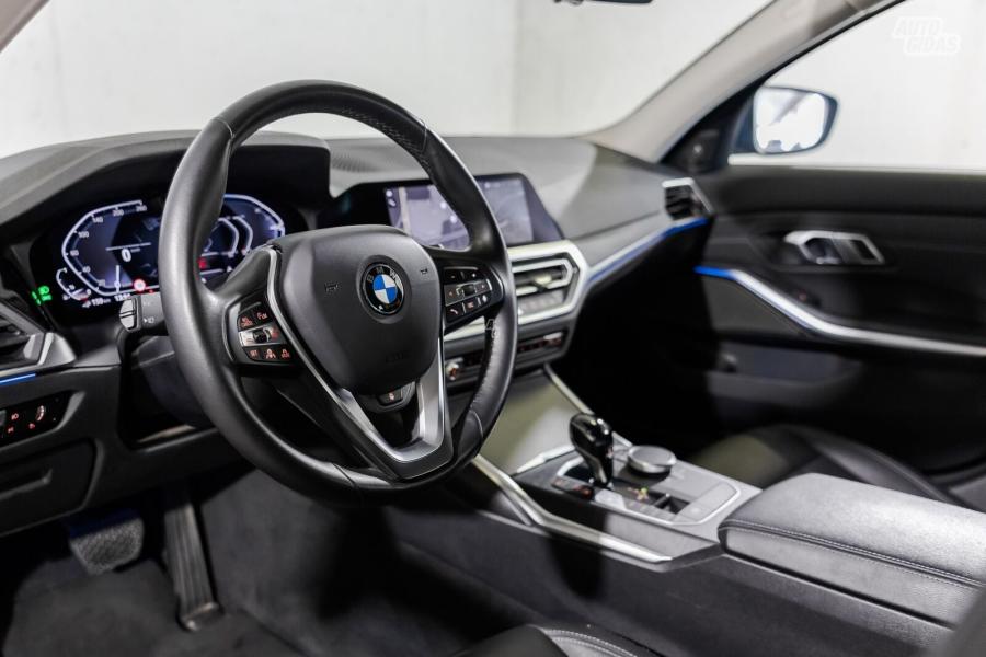 Zils BMW 330 2021 Viļņa, ar dzinēja tilpumu 2.00 L un nobraukumu 133 tūkst. km par 24441 €, foto 13 vietnē AUTOMOTO.COM.LV