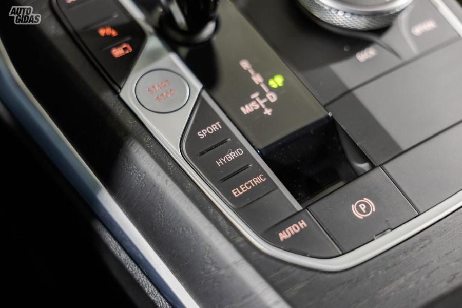 Zils BMW 330 2021 Viļņa, ar dzinēja tilpumu 2.00 L un nobraukumu 133 tūkst. km par 24441 €, foto 22 vietnē AUTOMOTO.COM.LV