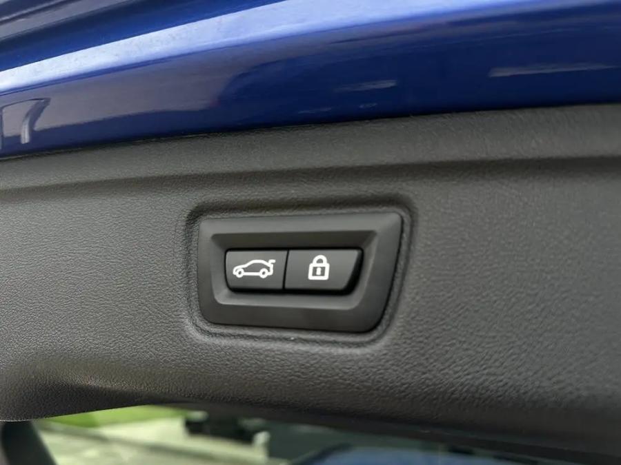 Zils BMW 330 2021 Jelgava, ar dzinēja tilpumu 2.00 L un nobraukumu 169 tūkst. km par 25300 €, foto 16 vietnē AUTOMOTO.COM.LV