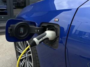 Zils BMW 330 2021 Jelgava, ar dzinēja tilpumu 2.00 L un nobraukumu 169 tūkst. km par 25300 €, foto 21 vietnē AUTOMOTO.COM.LV