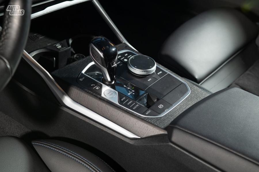 Zils BMW 330 2022 Kauņa, ar dzinēja tilpumu 2.00 L un nobraukumu 125 tūkst. km par 29341 €, foto 24 vietnē AUTOMOTO.COM.LV