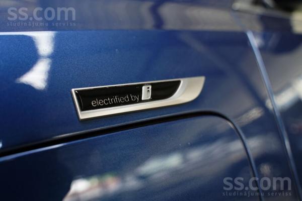 Blue BMW 330 2022 in Riga, with an engine capacity of 2.00 L and mileage of 194 thousand km for 21990 €, photo 6 on AUTOMOTO.COM.LV