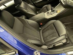 Blue BMW 330 2022 in Vilnius, with an engine capacity of 2.00 L and mileage of 186 thousand km for 22200 €, photo 7 on AUTOMOTO.COM.LV
