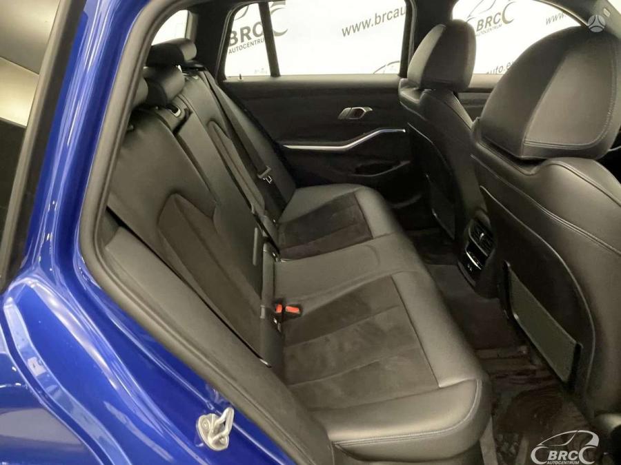 Blue BMW 330 2022 in Vilnius, with an engine capacity of 2.00 L and mileage of 186 thousand km for 22200 €, photo 12 on AUTOMOTO.COM.LV