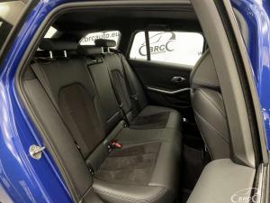 Blue BMW 330 2022 in Vilnius, with an engine capacity of 2.00 L and mileage of 186 thousand km for 22200 €, photo 13 on AUTOMOTO.COM.LV