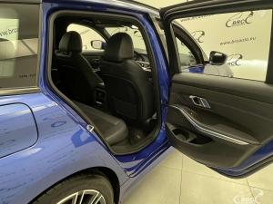 Blue BMW 330 2022 in Vilnius, with an engine capacity of 2.00 L and mileage of 186 thousand km for 22200 €, photo 14 on AUTOMOTO.COM.LV