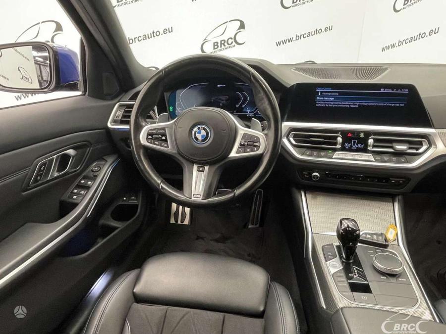 Blue BMW 330 2022 in Vilnius, with an engine capacity of 2.00 L and mileage of 186 thousand km for 22200 €, photo 16 on AUTOMOTO.COM.LV