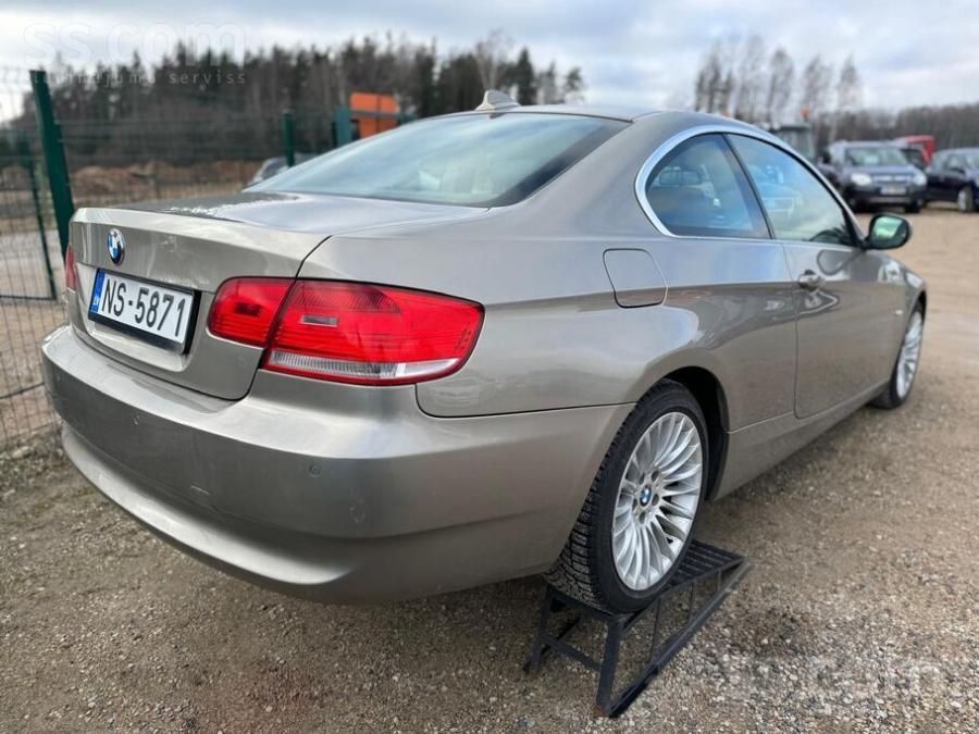 Brūns BMW 330 2010 Cēsis, ar dzinēja tilpumu 3.00 L un nobraukumu 0 tūkst. km par 6590 €, foto 27 vietnē AUTOMOTO.COM.LV
