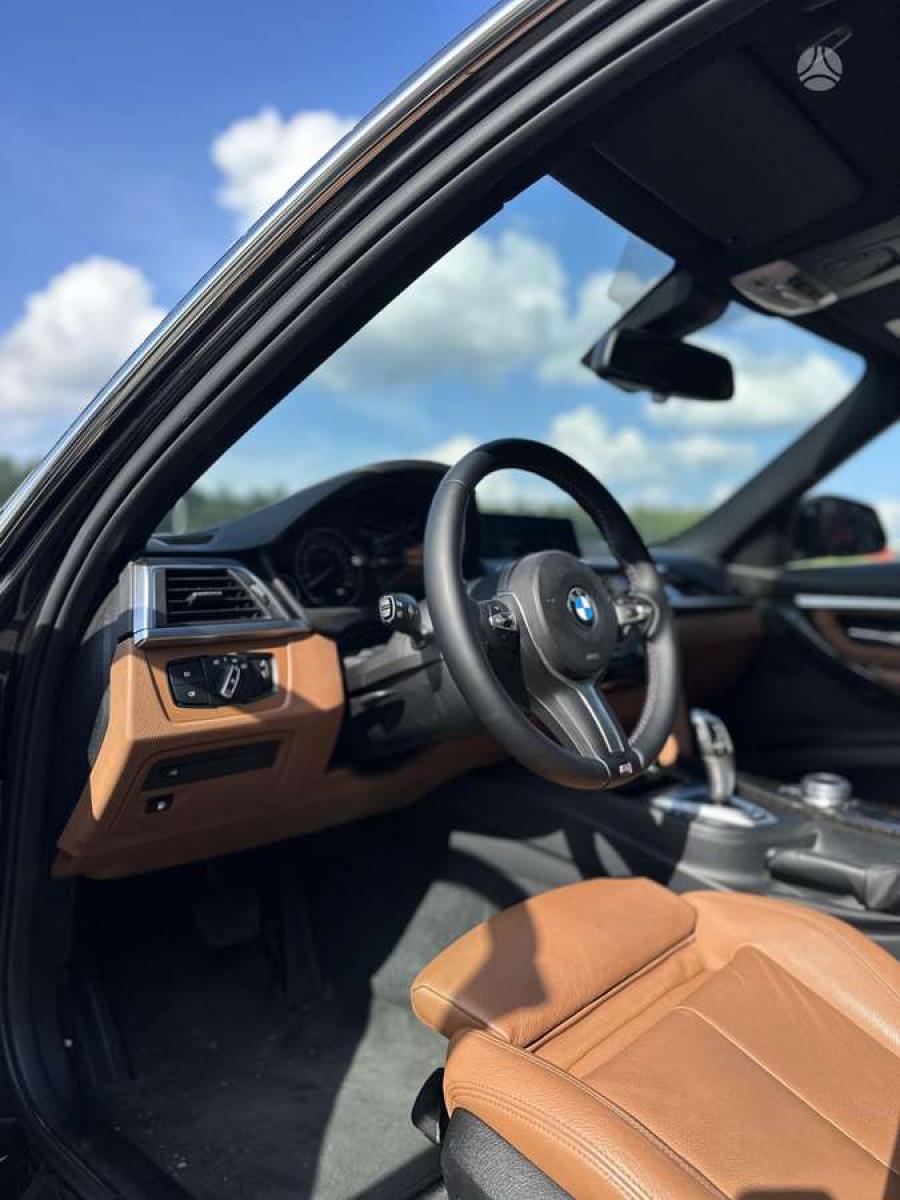 Brown BMW 330 2017 in Vilnius, with an engine capacity of 2.00 L and mileage of 223 thousand km for 13900 €, photo 11 on AUTOMOTO.COM.LV