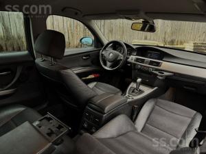 Brown BMW 330 2007 in Riga, with an engine capacity of 3.00 L and mileage of 415 thousand km for 4150 €, photo 8 on AUTOMOTO.COM.LV