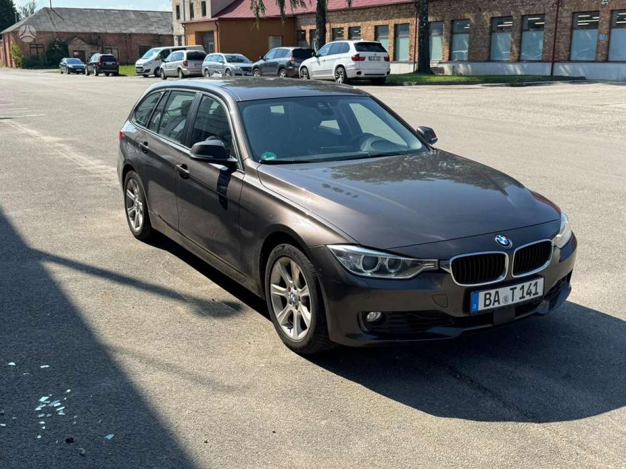 Brūns BMW 330 2012 Panevēža, ar dzinēja tilpumu 2.99 L un nobraukumu 294 tūkst. km par 4800 €, foto 1 vietnē AUTOMOTO.COM.LV