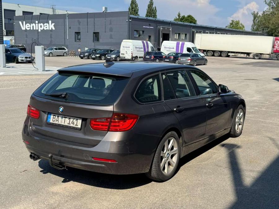 Brūns BMW 330 2012 Panevēža, ar dzinēja tilpumu 2.99 L un nobraukumu 294 tūkst. km par 4800 €, foto 6 vietnē AUTOMOTO.COM.LV
