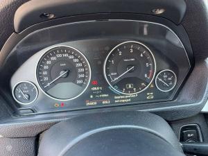 Brūns BMW 330 2012 Panevēža, ar dzinēja tilpumu 2.99 L un nobraukumu 294 tūkst. km par 4800 €, foto 12 vietnē AUTOMOTO.COM.LV
