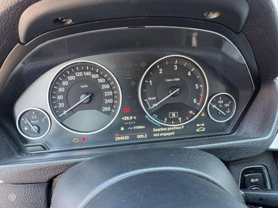 Brūns BMW 330 2012 Panevēža, ar dzinēja tilpumu 2.99 L un nobraukumu 294 tūkst. km par 4800 €, foto 12 vietnē AUTOMOTO.COM.LV