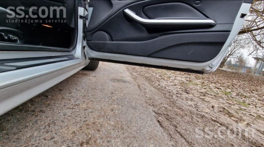 BMW 330 2003 Rīga, ar dzinēja tilpumu 3.00 L un nobraukumu 238 tūkst. km par 7200 €, foto 12 vietnē AUTOMOTO.COM.LV