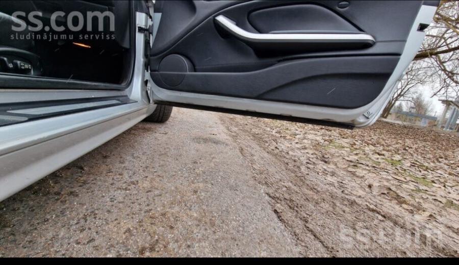 BMW 330 2003 Rīga, ar dzinēja tilpumu 3.00 L un nobraukumu 238 tūkst. km par 7200 €, foto 17 vietnē AUTOMOTO.COM.LV