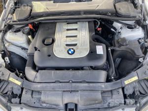 BMW 330 2006 Rēzekne, ar dzinēja tilpumu 3.00 L un nobraukumu 321 tūkst. km par 4800 €, foto 6 vietnē AUTOMOTO.COM.LV