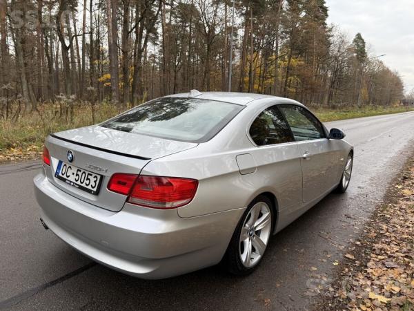 BMW 330 2007 in Jelgava, with an engine capacity of 3.00 L and mileage of 195 thousand km for 7700 €, photo 7 on AUTOMOTO.COM.LV